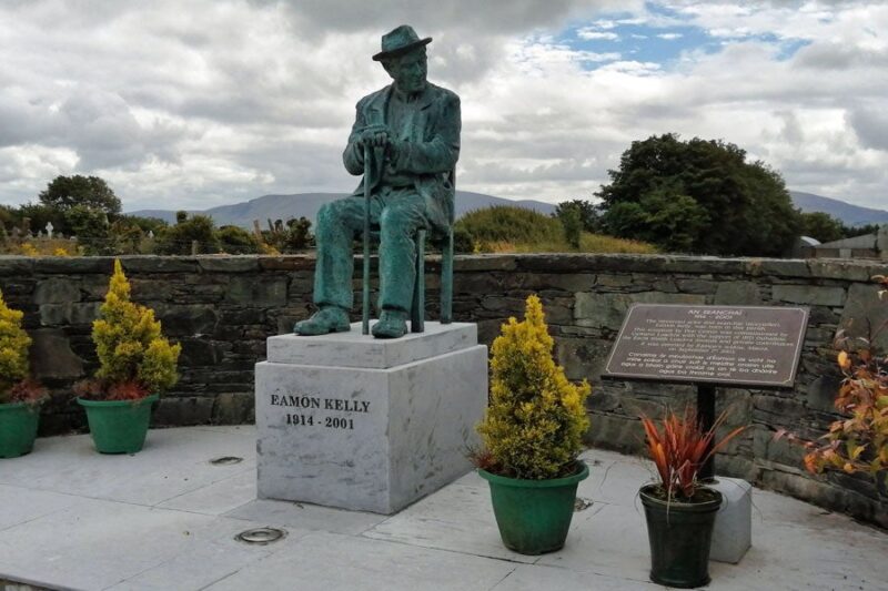Eamon Kelly Memorial Statue – Éire X