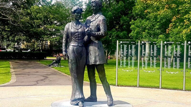 Rose of Tralee Statue – Éire X